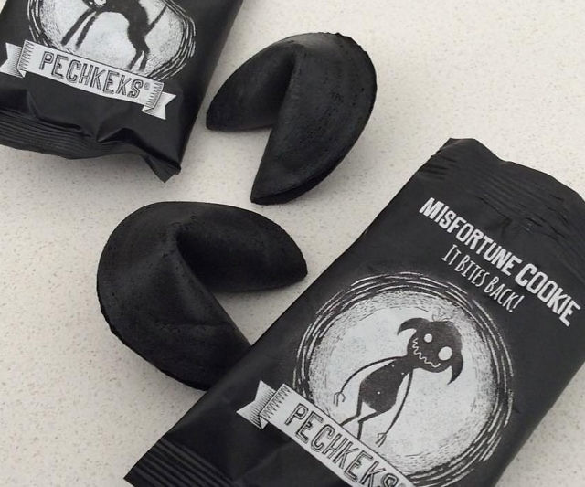 Pechkeks Misfortune Cookies 41002 - Black cookies, black humour: As ...